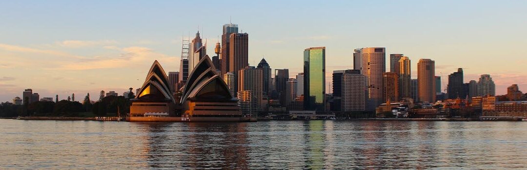 sydney opera house harbor city sunset | NomadicChica Travel and Luxury Blog